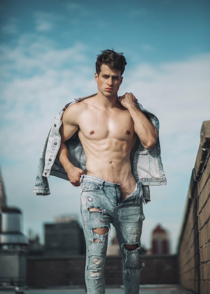 Nick Sandell นายแบบหนุ่มมะกัน รูปหล่อ หุ่นล่ำ เป้าตุง กล้ามแน่น แซ่บสุดใน Onlyfans - มันใหญ่มาก ...